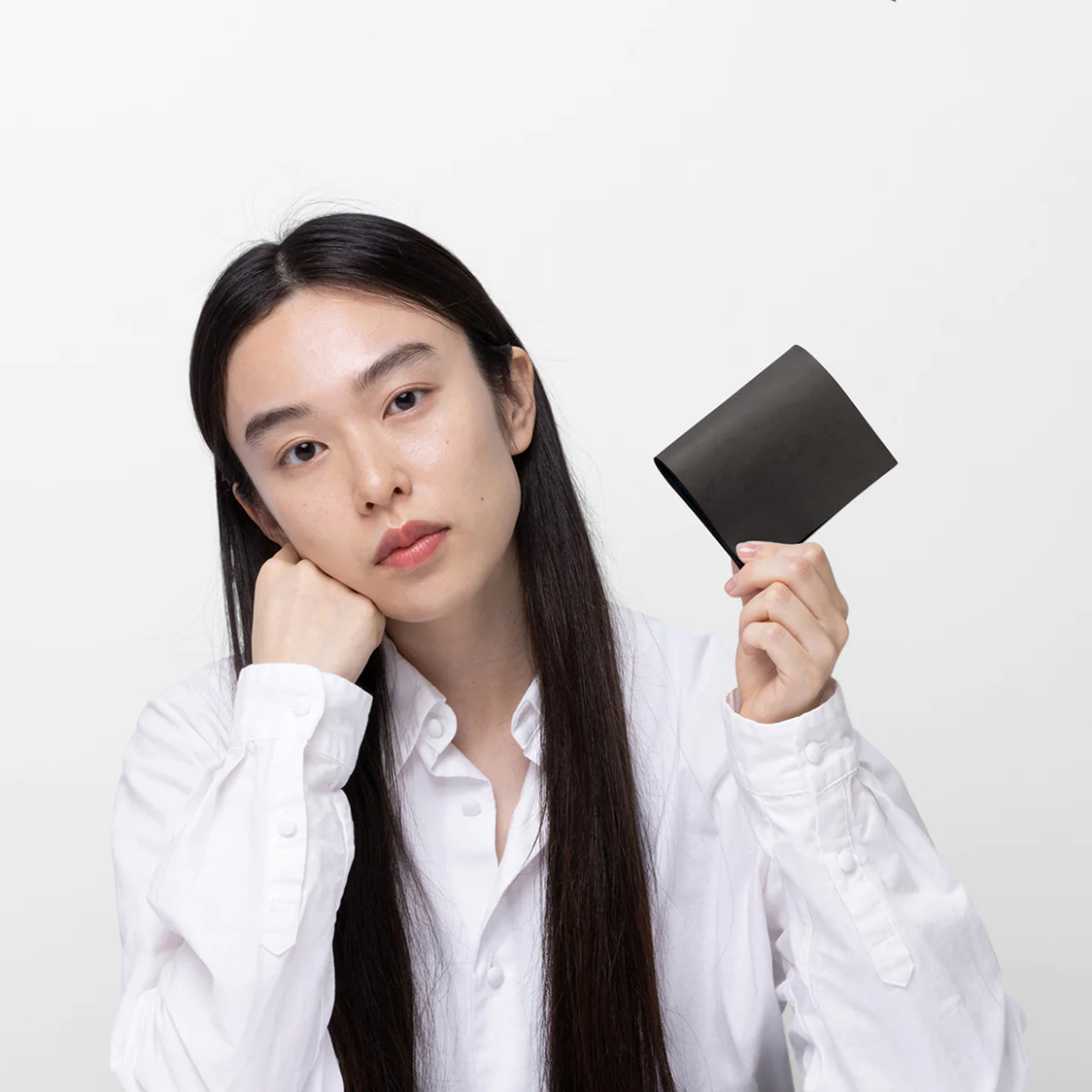 ＜モジャカワ＞ カスタマイズ saba half 二つ折り財布 グレー系 | テーーマ teema