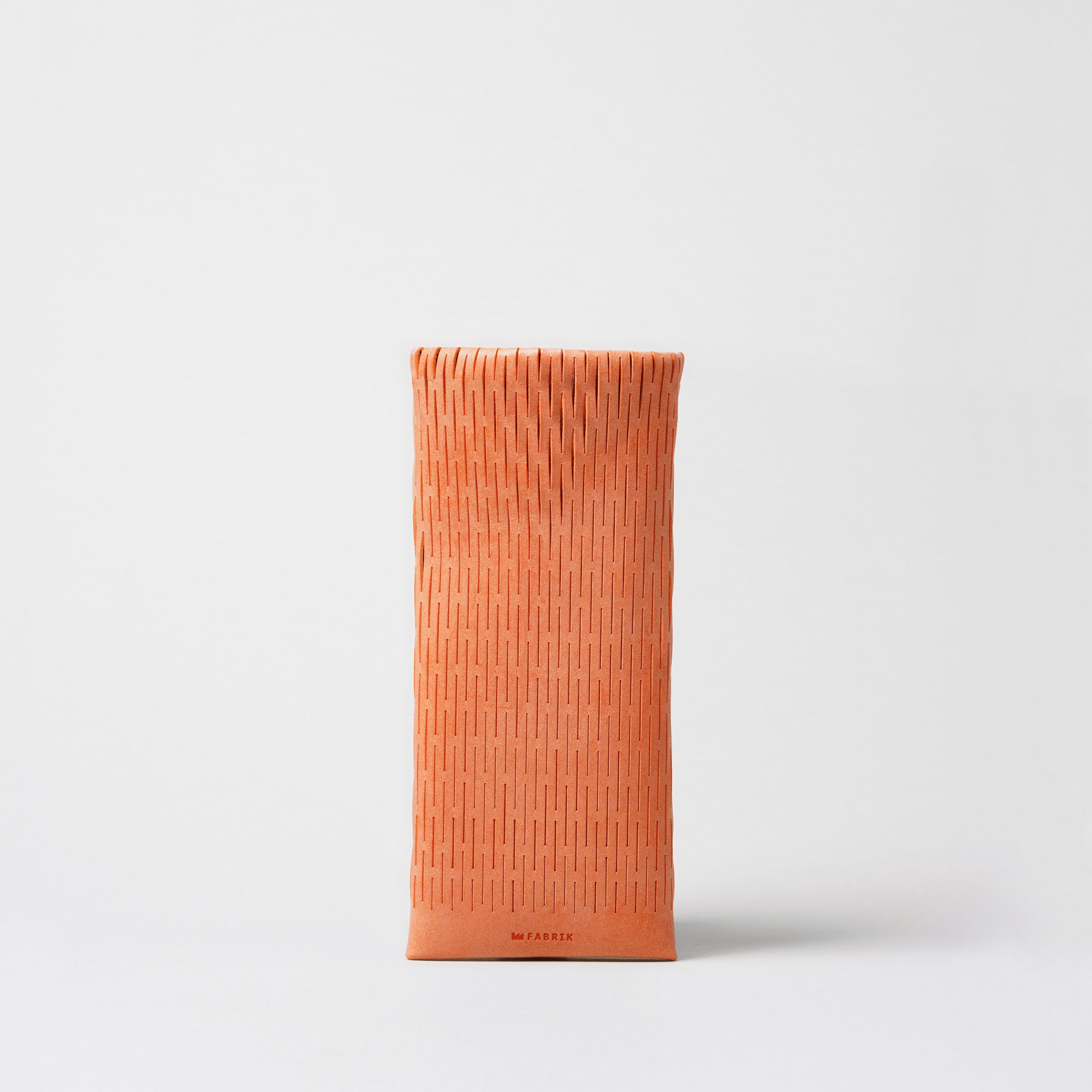 ＜fabrik＞MESH / Brick Red | テーーマ teema